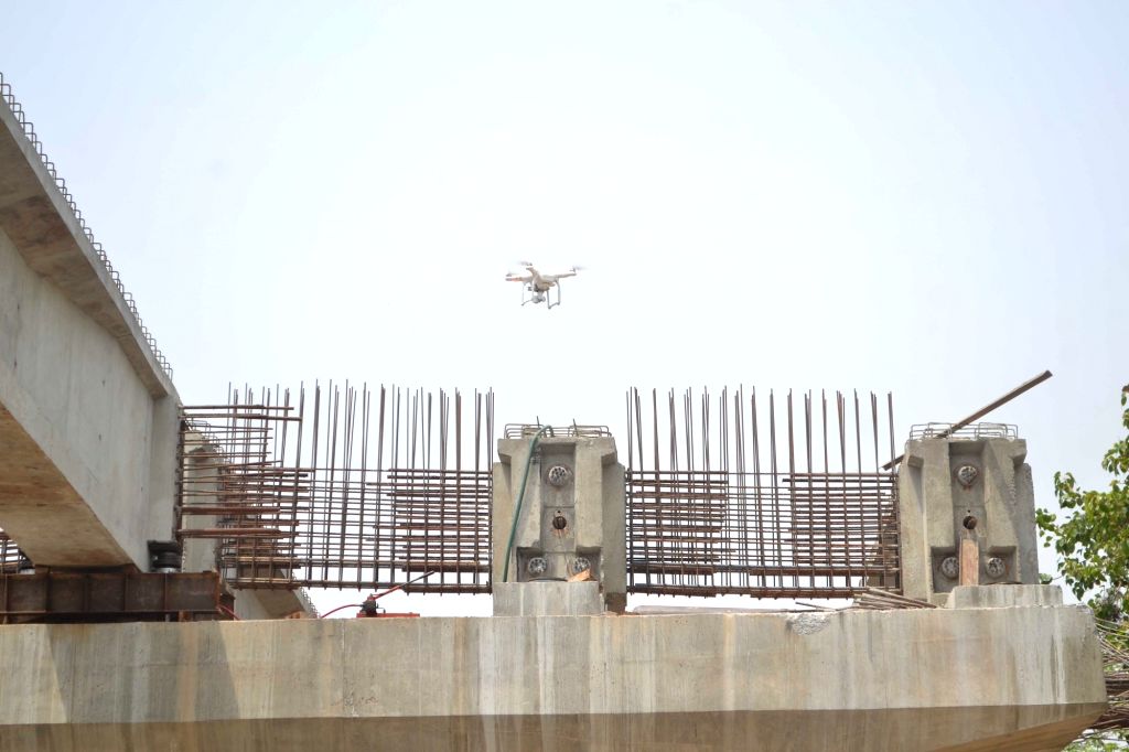 Probe begins into Varanasi flyover collapse