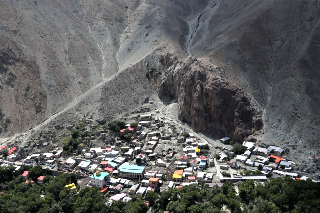 : Firuzkuh : Aftermath of the floods in Iran