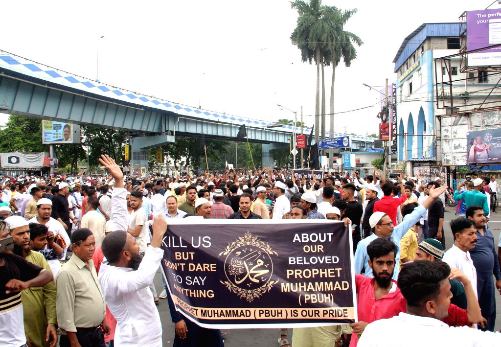 A huge crowd of Muslim Community gather to protest over the ...