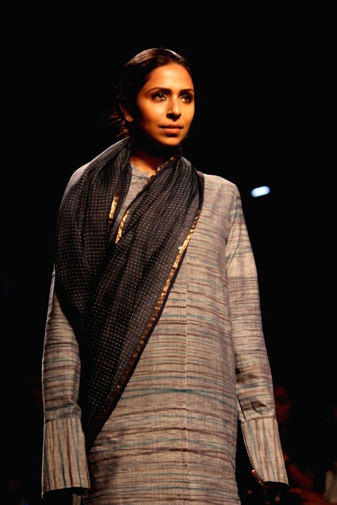 Lakme Fashion Week Summer/Resort 2017 â Ishanee Mukherjee and Anirudh ...