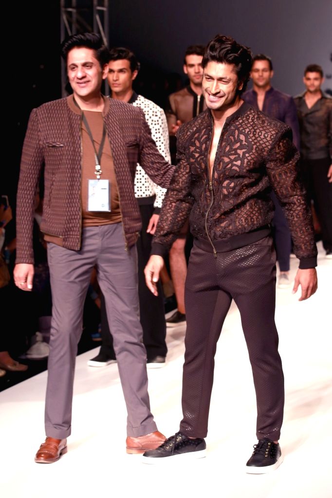 Amazon India Fashion Week Spring/Summer 2017 - Pawan Sachdeva