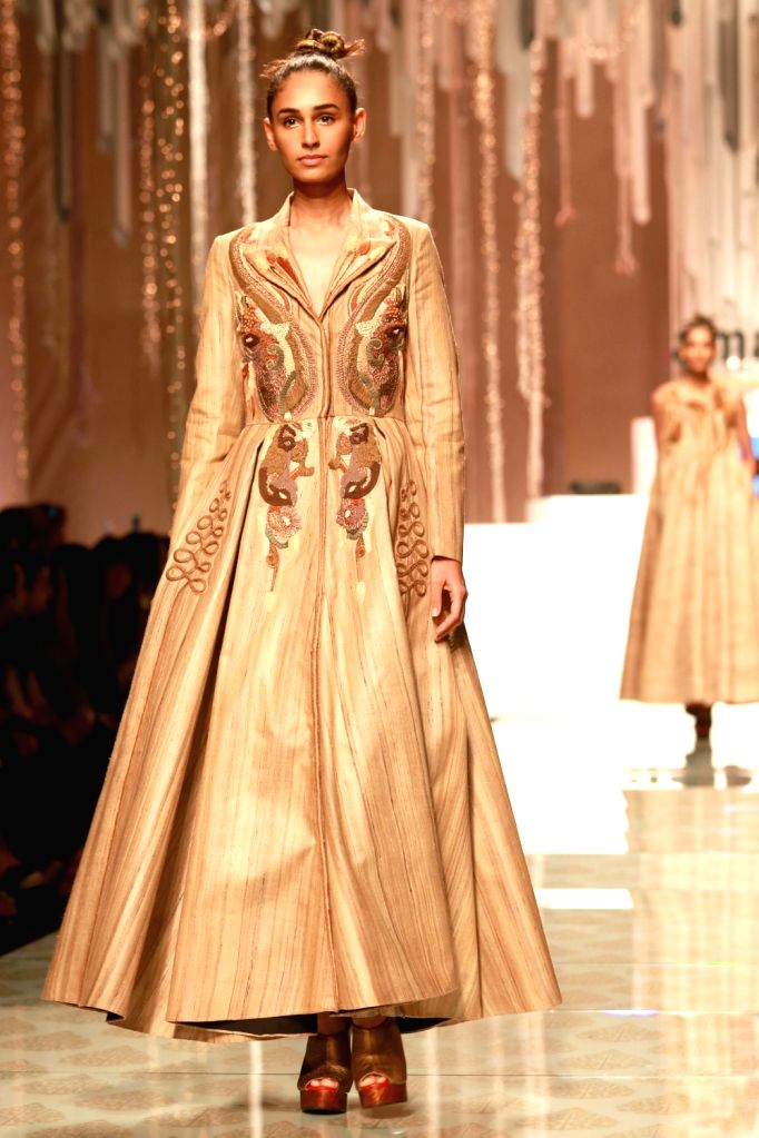 Amazon India Fashion Week 2016 - Grand Finale - Samant Chauhan