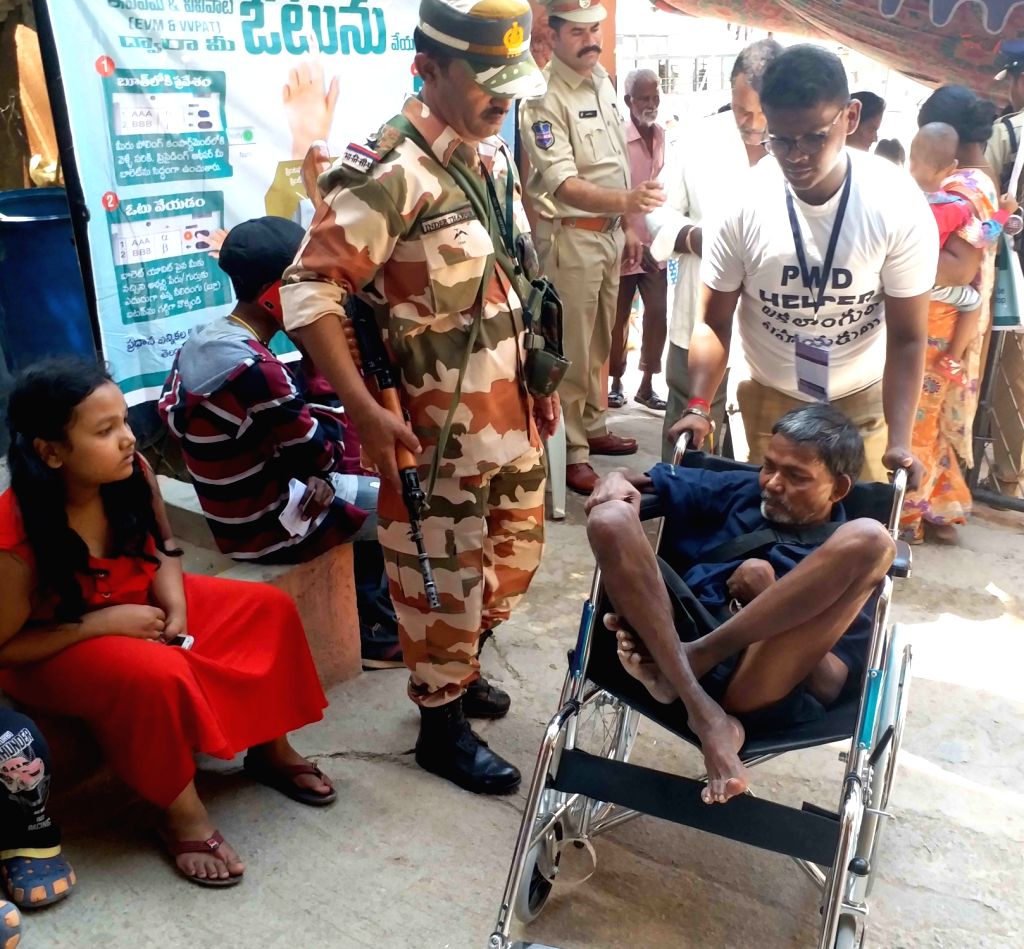 2019 Lok Sabha, Andhra Assembly elections - Voting underway