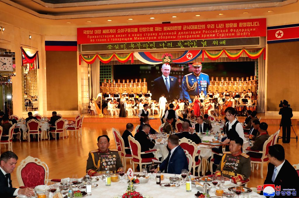 A reception hosted by North Korean leader Kim Jong-un for Russian ...