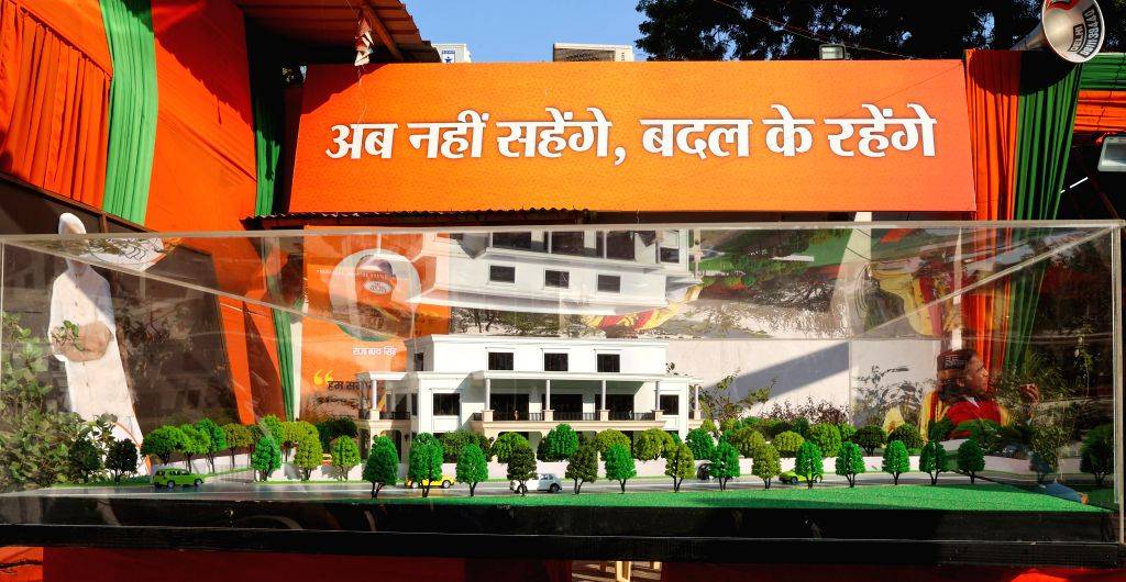 A replica of the Sheesh Mahal is set up at the Delhi BJP office