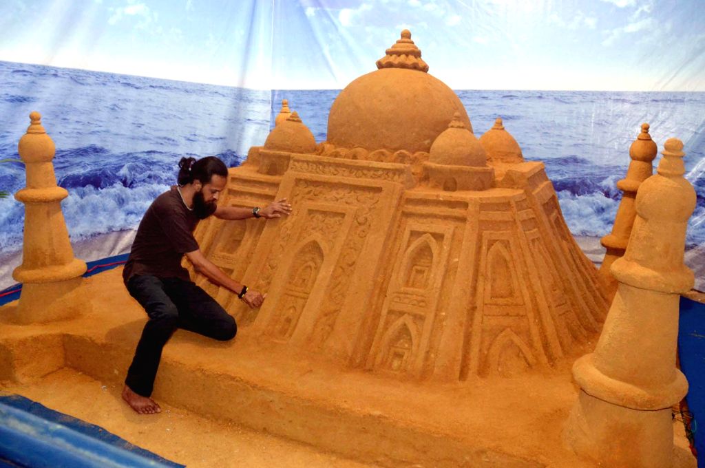 A sand sculpture of Taj Mahal
