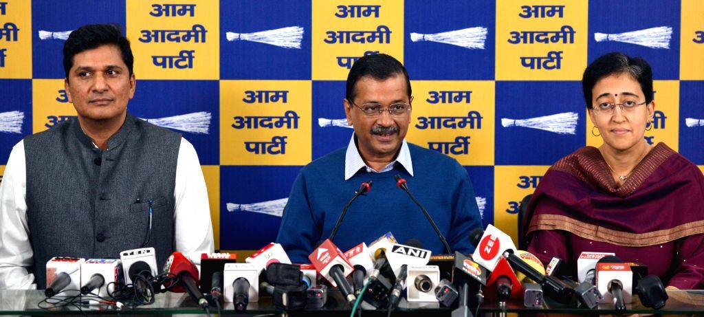Aam Aadmi Party National Convenor Arvind Kejriwal and Delhi Chief ...