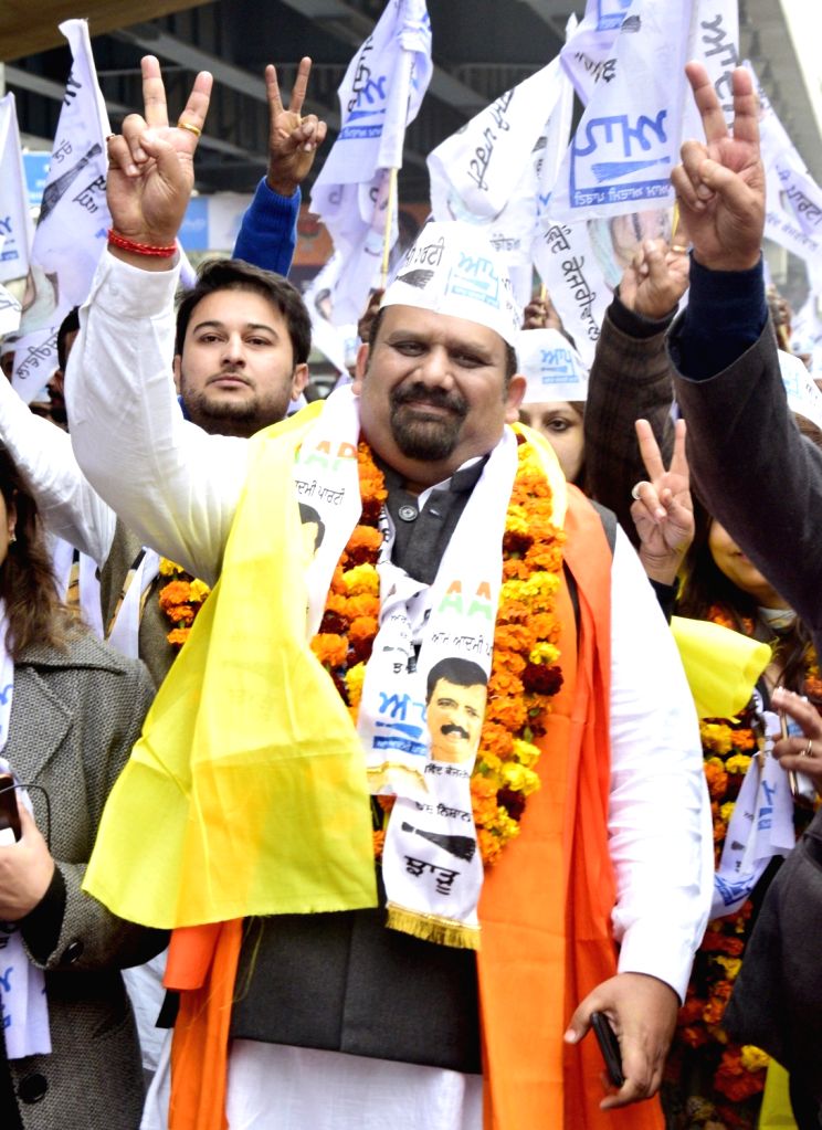 Manish Aggarwal arrives to file nomination papers