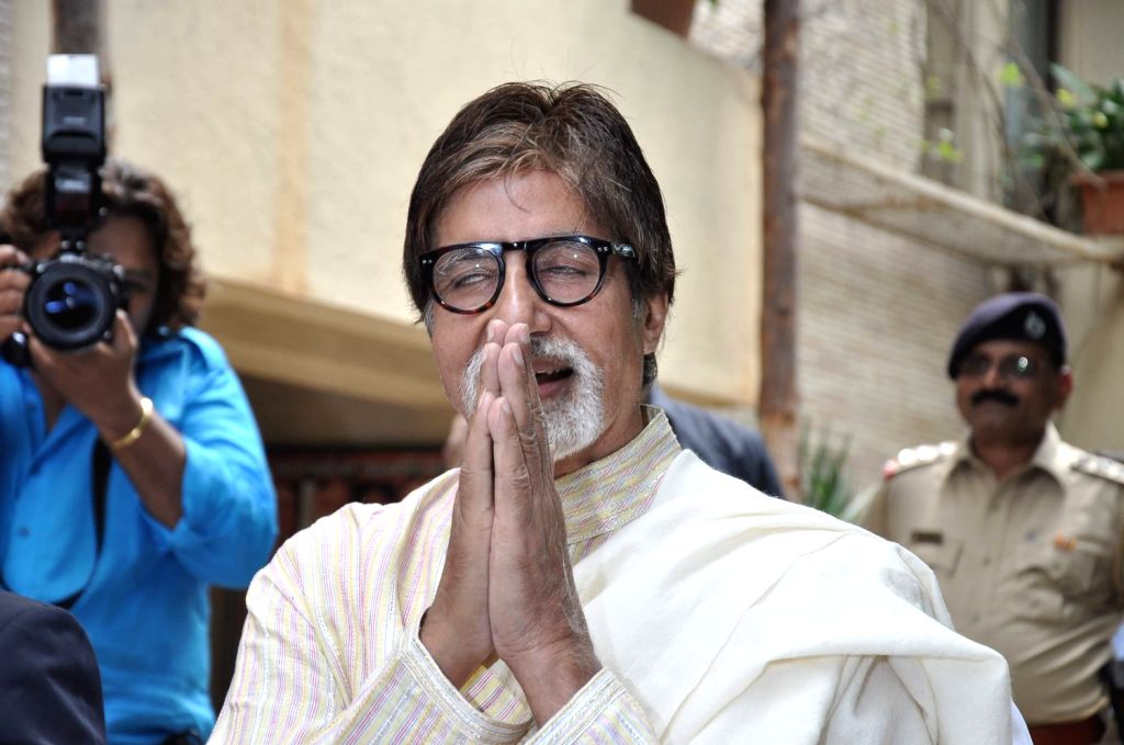 Amitabh Bachchan celebrates his 71st birthday with the media at his office