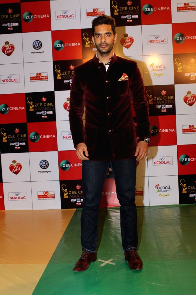 Mumbai: Red carpet of "Zee Cine Awards 2018" - Angad Bedi