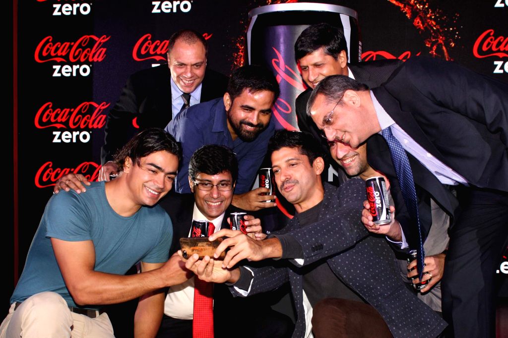 Coke Zero Actor Reviewing The Brand New Cinnamon Coca Cola Zero