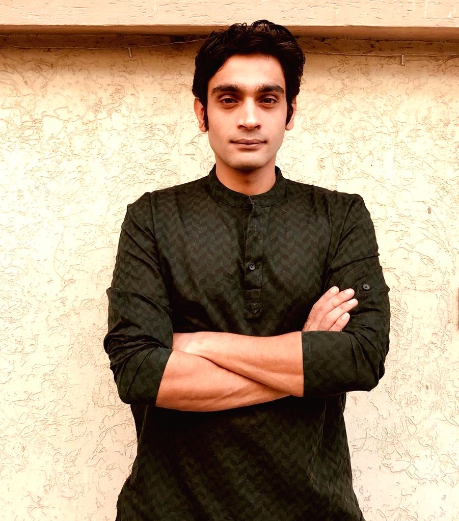 Why Kunj Anand would regularly visit the police station