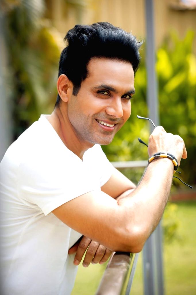 Actor Salim Diwan adopts 20 children, will look after their education