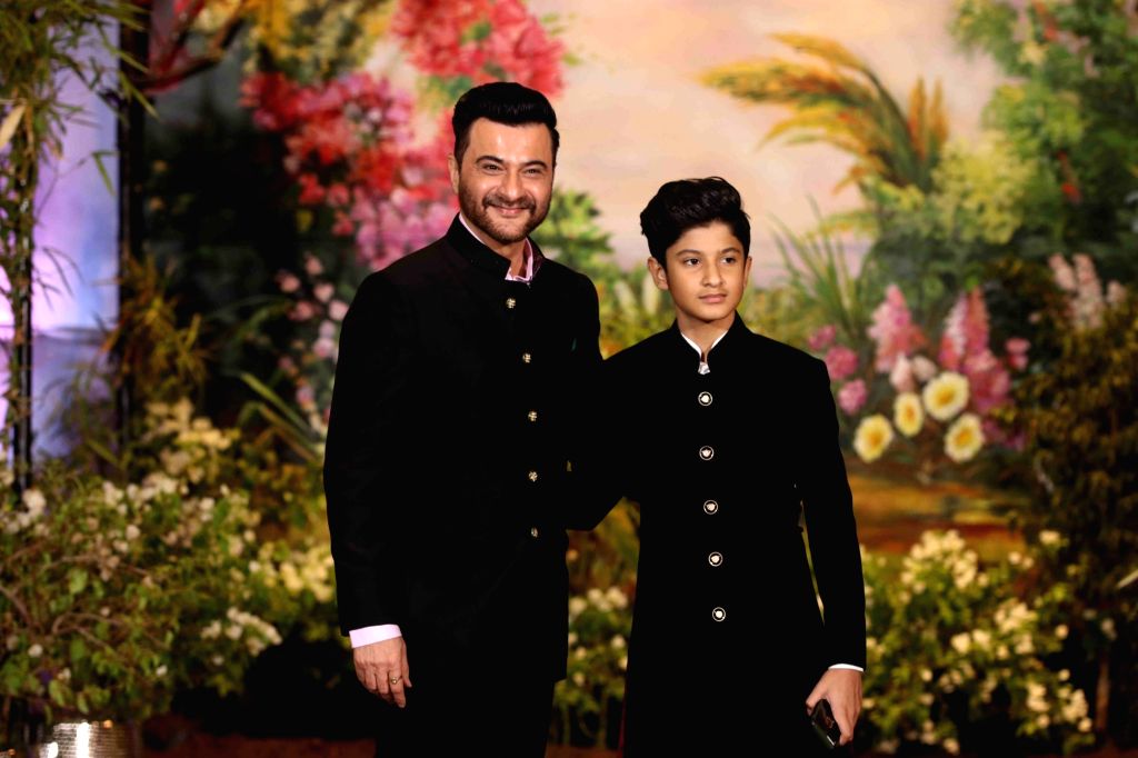 Sonam Kapoor and Anand Ahuja's wedding reception - Sanjay Kapoor and ...