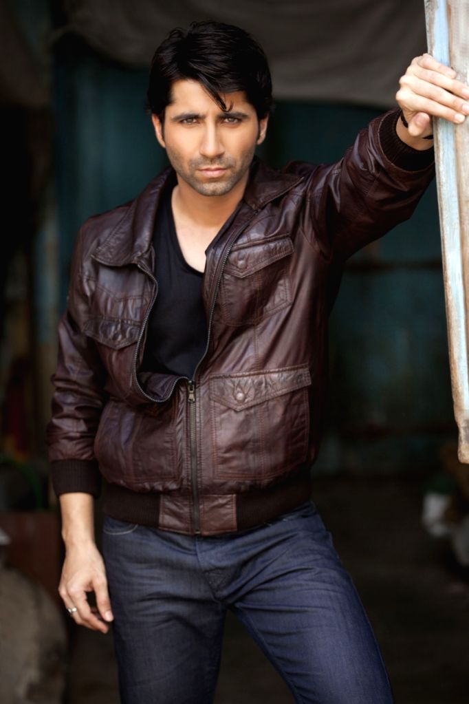 When Anubhav Sinha 'almost embarrassed' Sumit