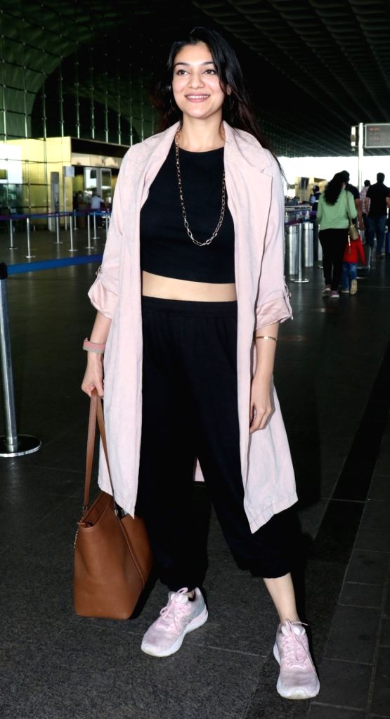 : Mumbai: Actress Aditi Gautam Spotted At Airport Departure in Mumbai