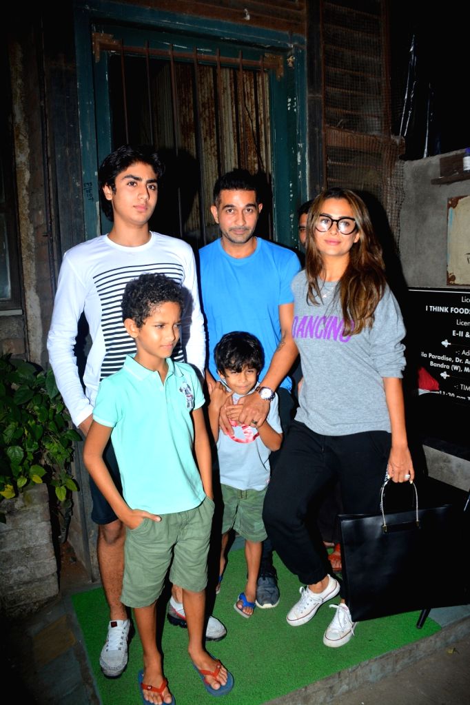 Amrita Arora, Shakeel Ladak, Rayaan Ladak and Azaan Ladak seen at ...