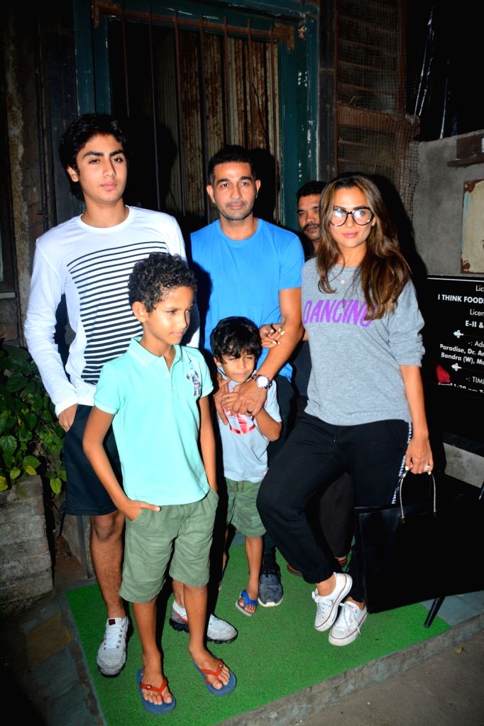 Amrita Arora, Shakeel Ladak, Rayaan Ladak and Azaan Ladak seen at ...