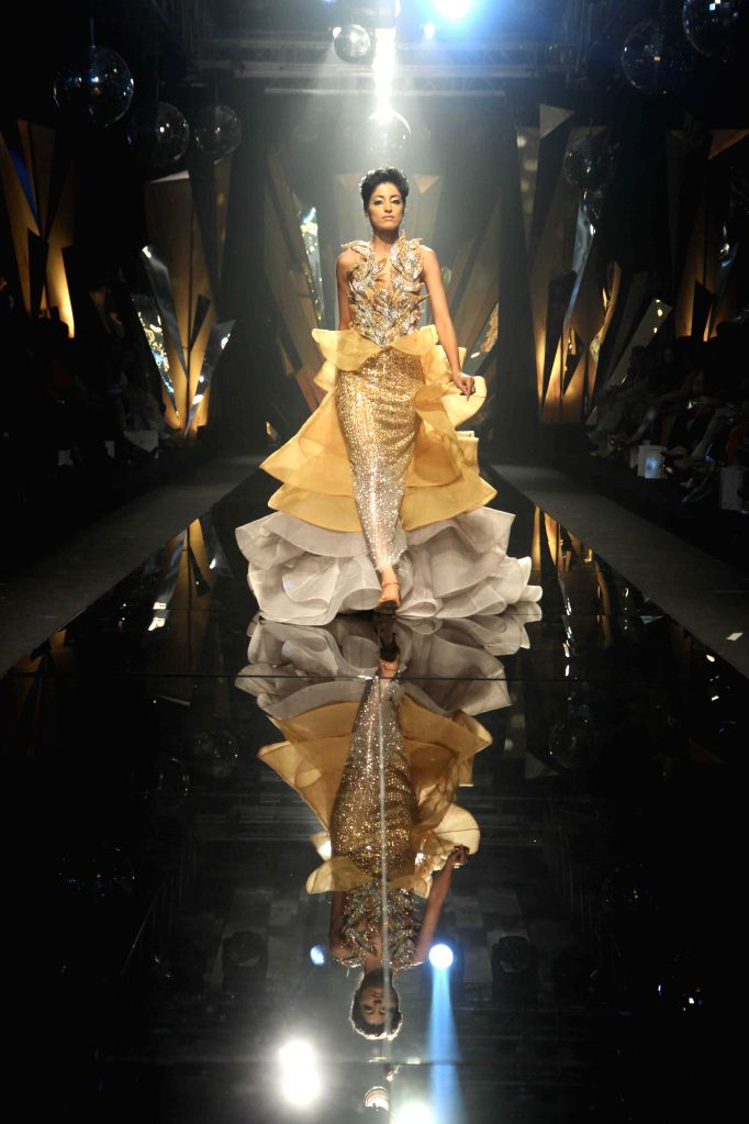 Lakme Fashion Week Winter Festive 2015- Abu Jani and Sandeep Khosla