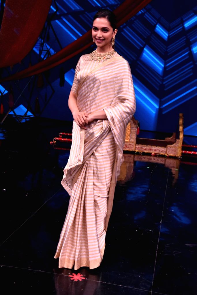 Super Dancer" - Deepika Padukone