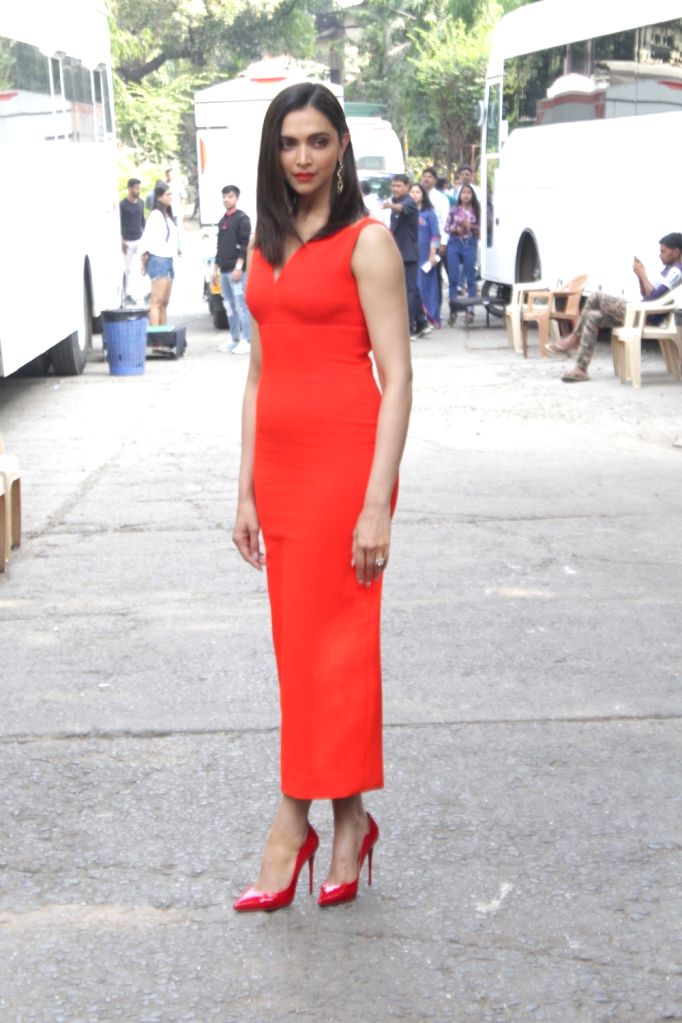 Deepika Padukone promotes "Chhapaak" on the sets of 'Dance Plus 5