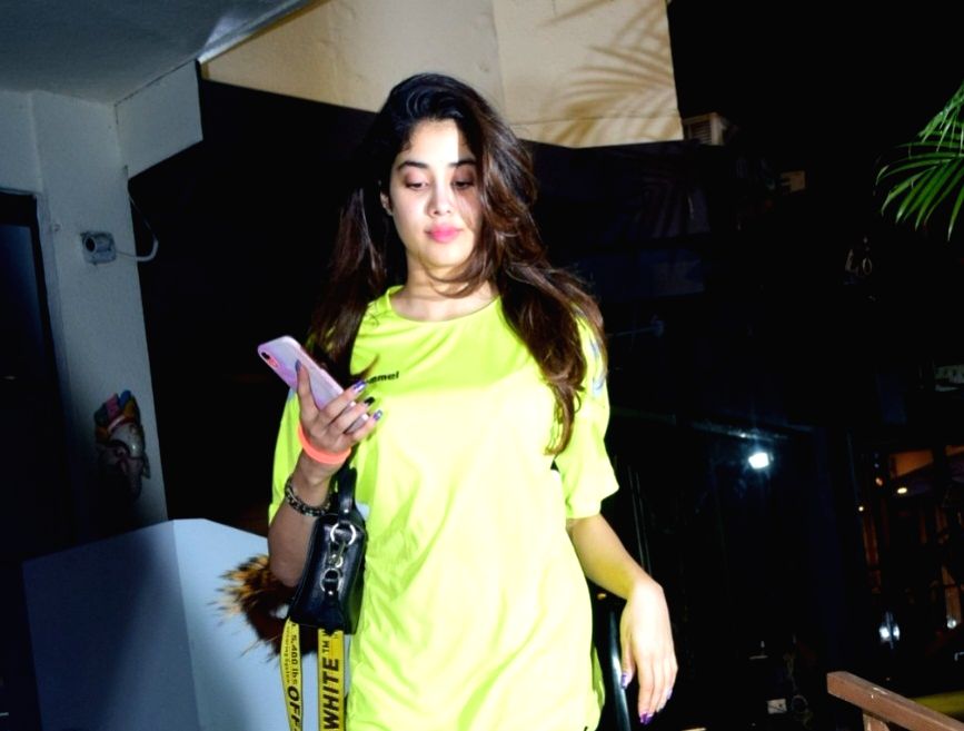 Janhavi Kapoor spotted at Bandra