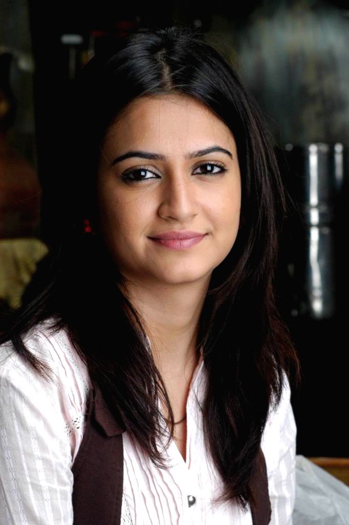 Kruti Kharbanda