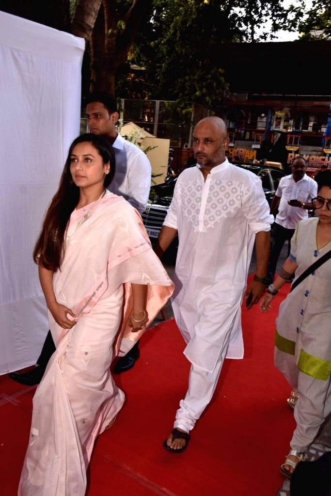 Rani Mukerji's at her father Ram Mukerji's prayer meet