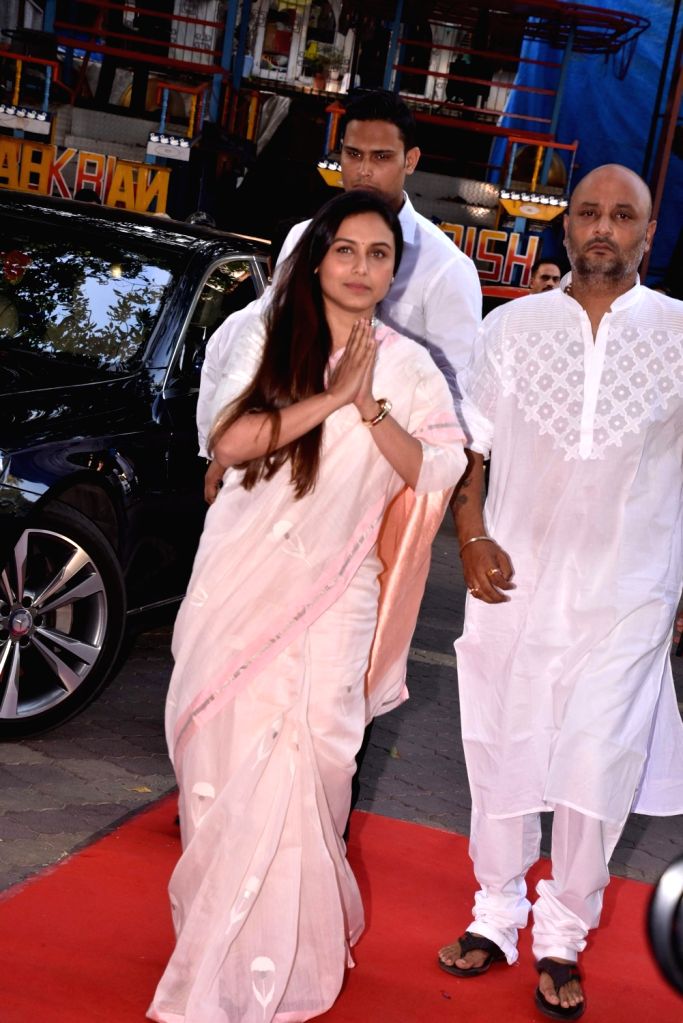Rani Mukerji's at her father Ram Mukerji's prayer meet