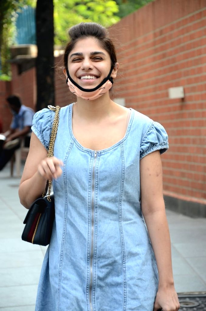 Sharmin Segal seen at Juhu