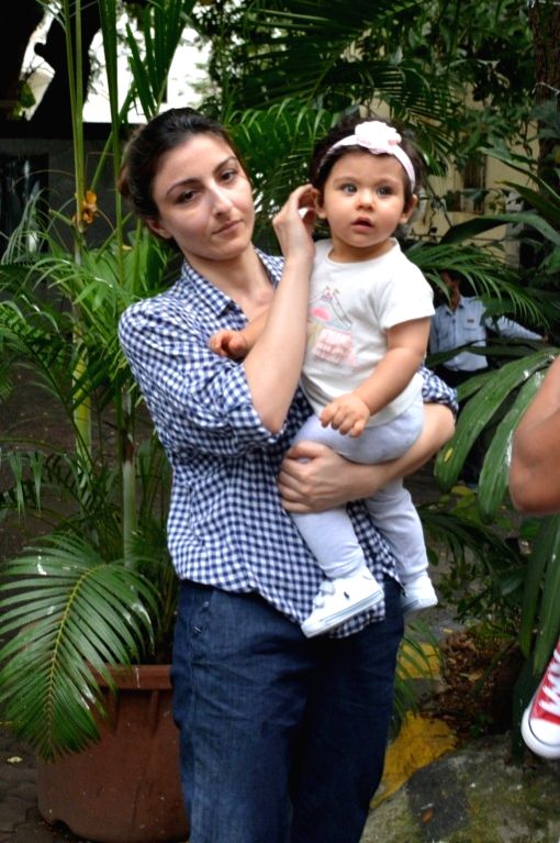 Soha Ali Khan, Inaaya Naumi Kemmu seen at Mumbai's Bandra
