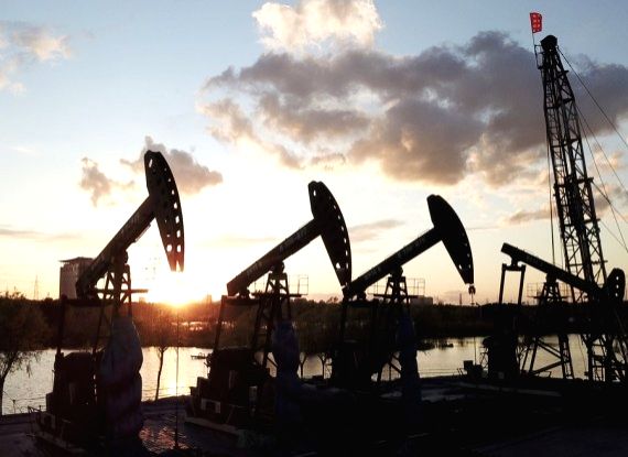 : Aerial photo shows the sunset view of Daqing Oilfield in Daqing ...