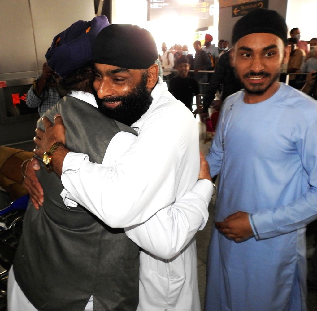Afghan Sikhs meet their family members after their return from Taliban ...