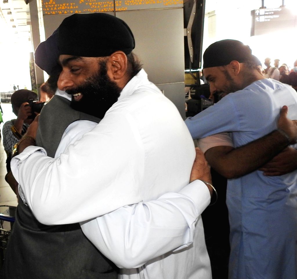 Afghan Sikhs meet their family members after their return from Taliban ...