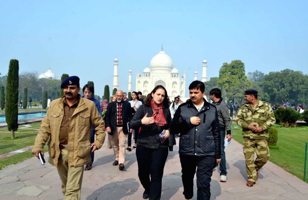 US security personnel arrive at the Taj Mahal to review security measures