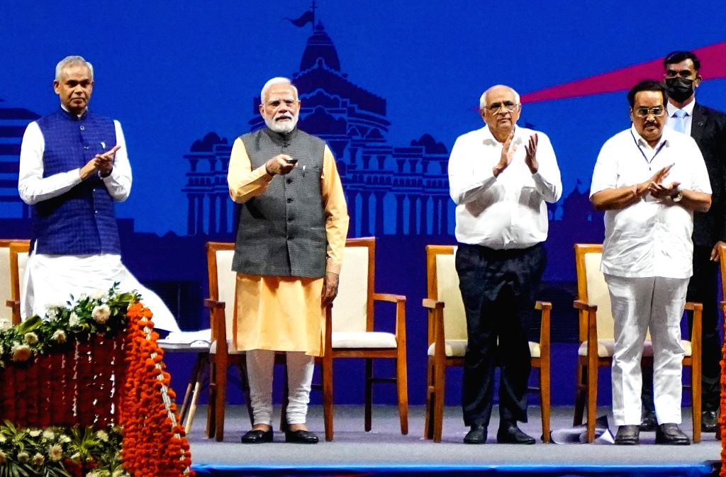 : Ahmedabad :Prime Minister Narendra Modi at inauguration ceremony of ...