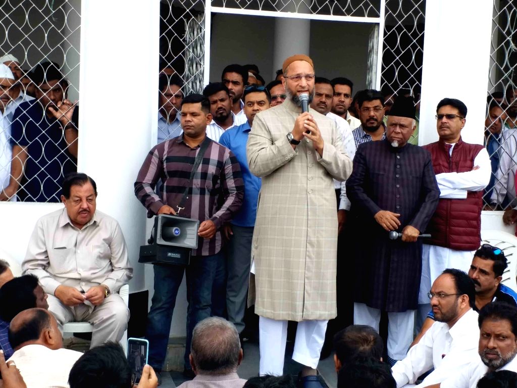 Asaduddin Owaisi holds meeting with AIMIM workers