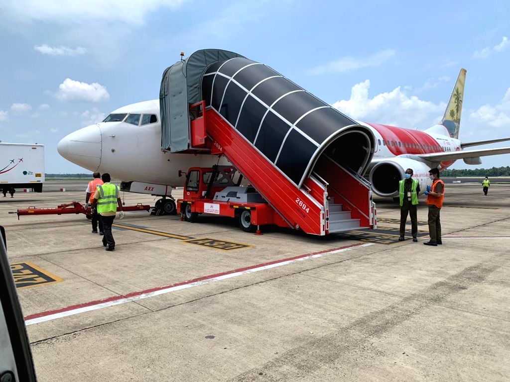 Second aircraft carrying Indians from Dubai lands at Kozhikode