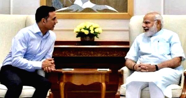 Akshay finds PM Modi's 'vision, warmth and capacity to work' deeply ...