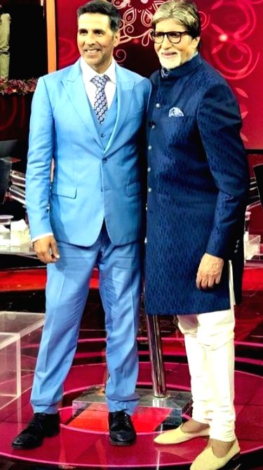 Free Photo:Akshay Kumar Big B