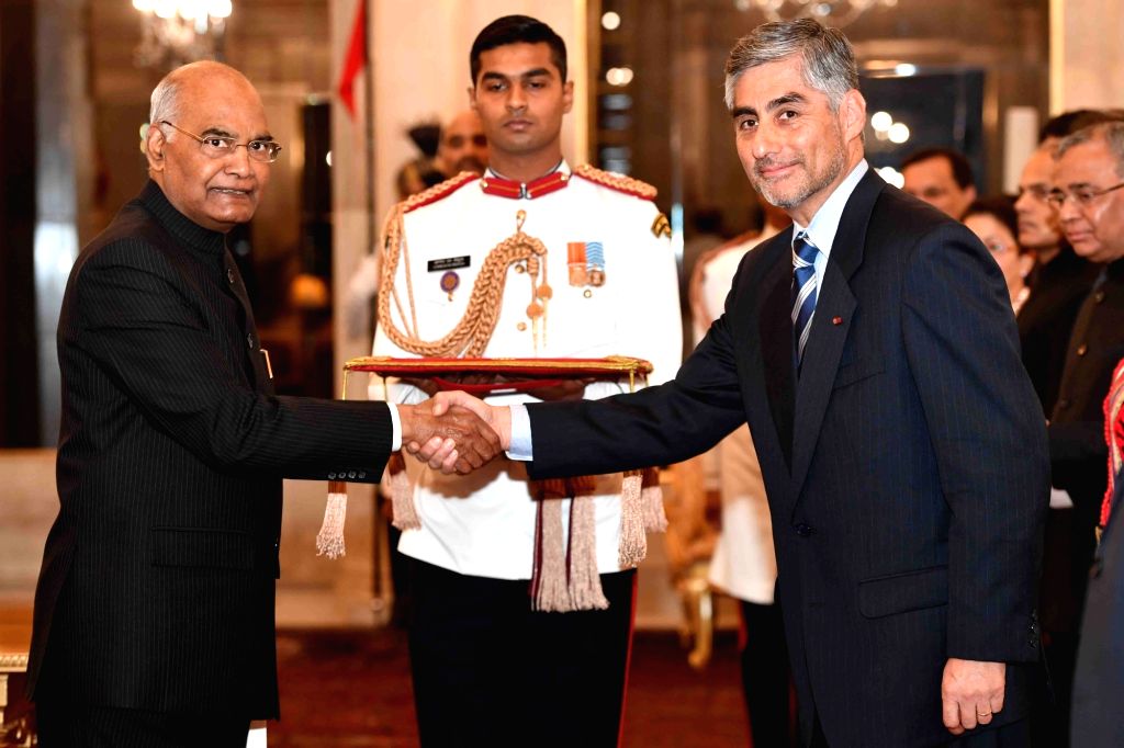Ambassador-designate of Chile presents his credentials to President Kovind