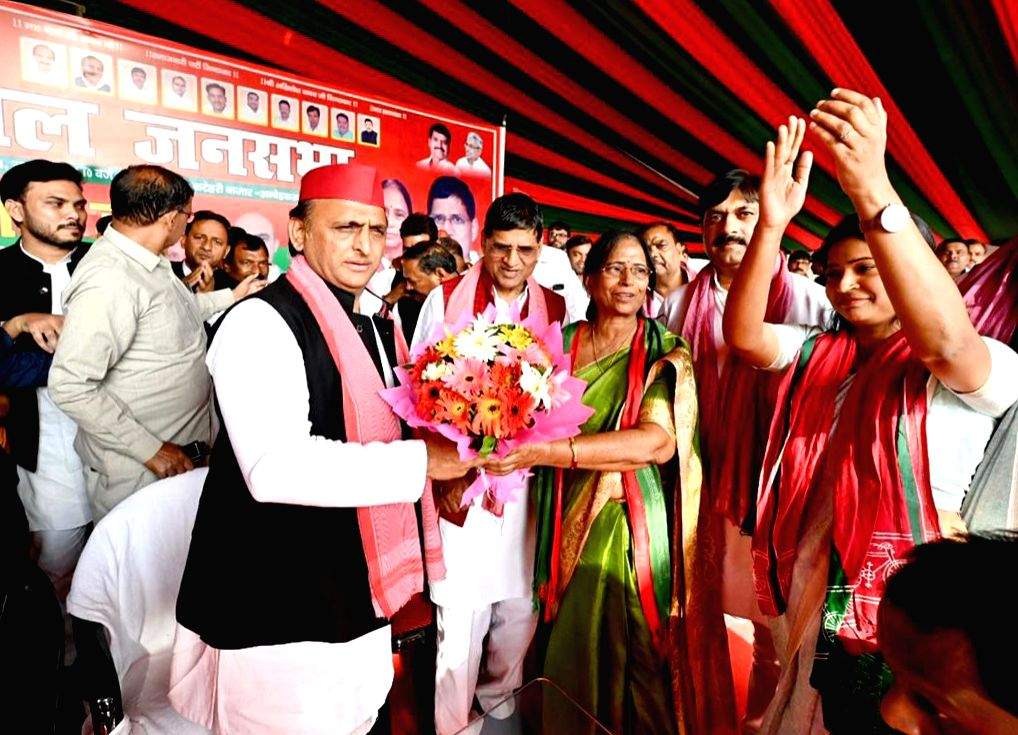 Ambedkar Nagar: Samajwadi Party Chief Akhilesh Yadav attends an ...