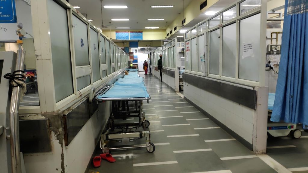 Free Photo: AIIMS: Amid nurses strike, Doctors return half of patients ...