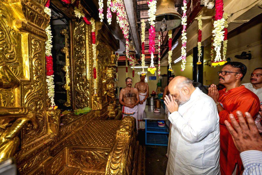 Amit Shah Visits Ayyappa Temple