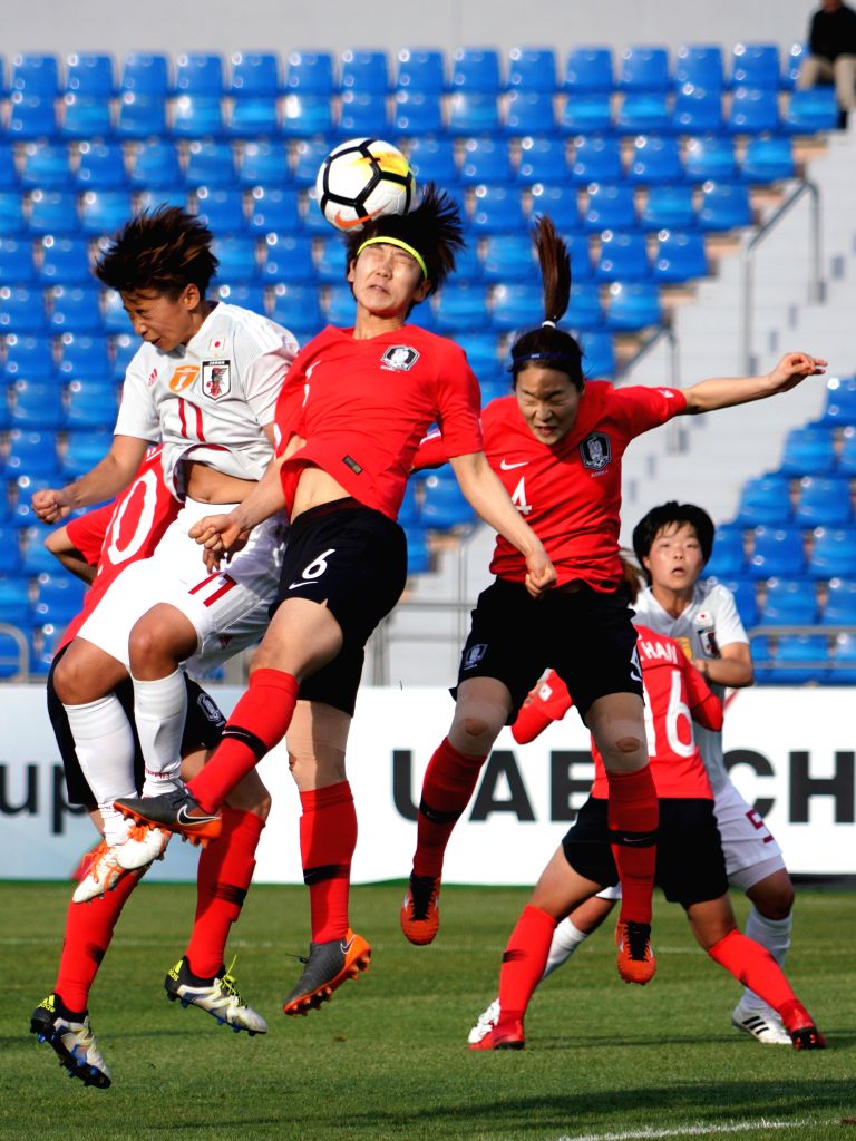 JORDAN-AMMAN-FOOTBALL-WAC-KOR-JPN