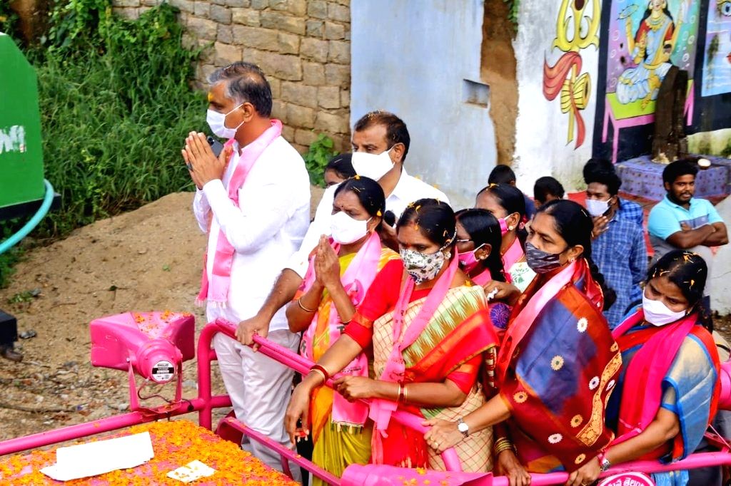 Free Photo: ampaigning for Dubbak by-poll in Telangana gathers momentum,