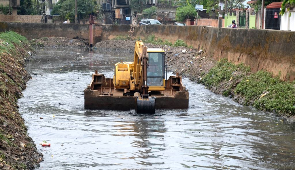 Desilting of Bharalu channel
