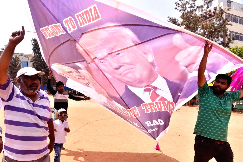 An artiste flying a 15 feet long kite