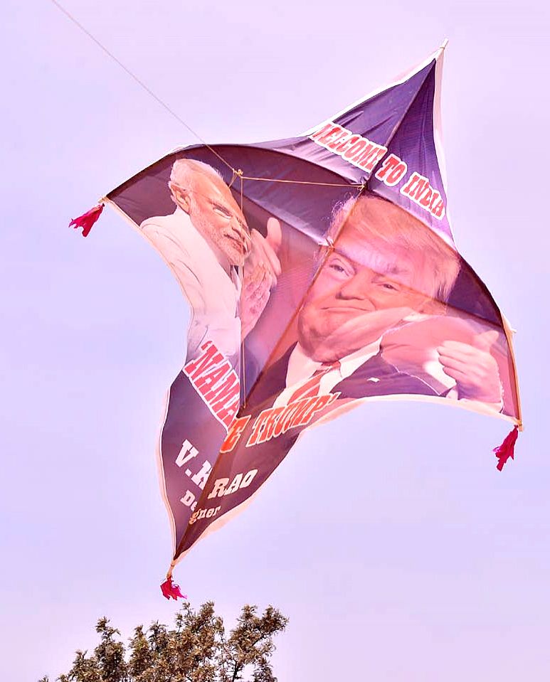 An artiste flying a 15 feet long kite