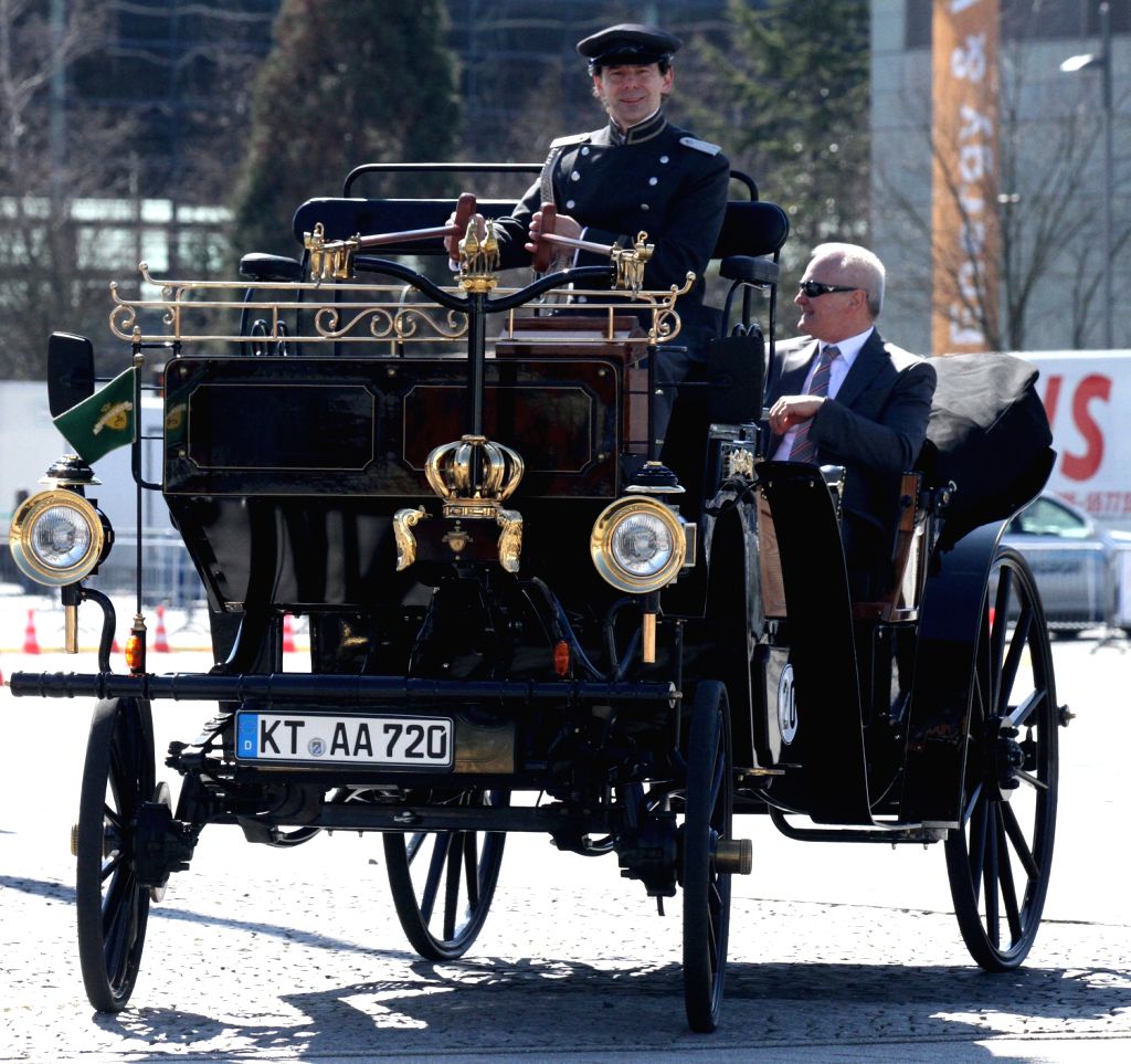 An electronic vehicle modelled after historical role models